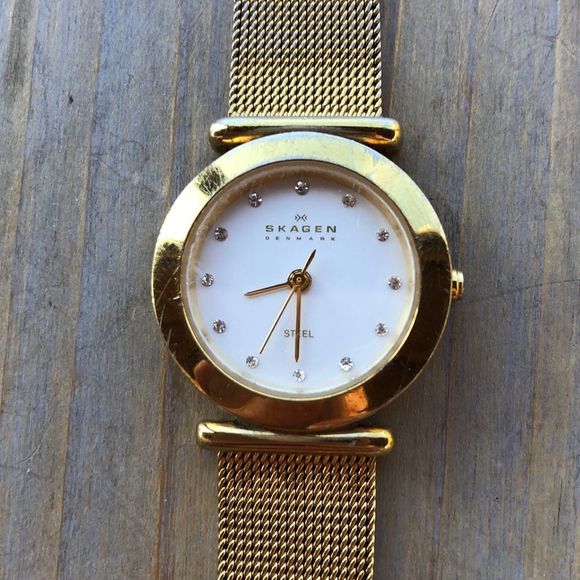Skagen | Accessories | Skagen Gold Tone Stainless Steel Mesh Watch Guc | Poshmark